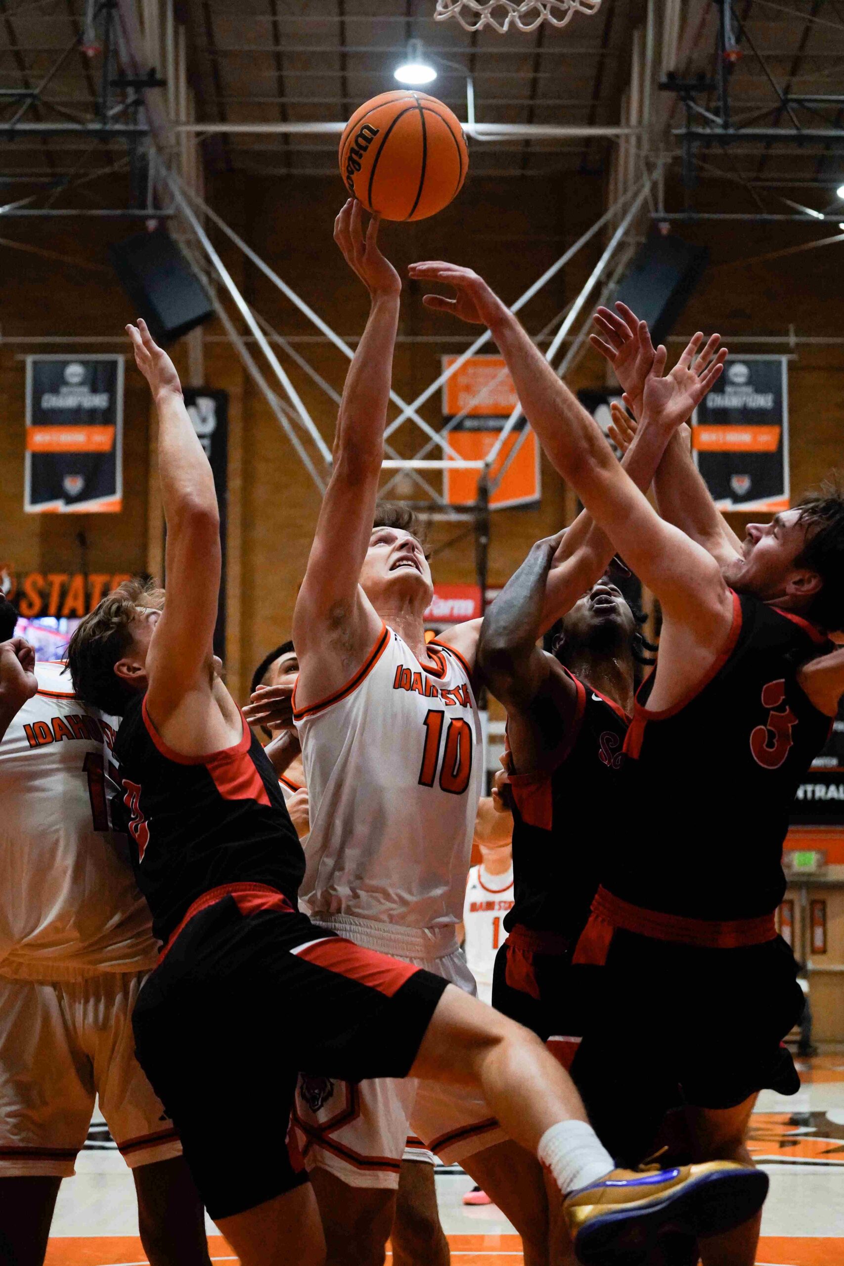 Men’s Basketball – The Bengal